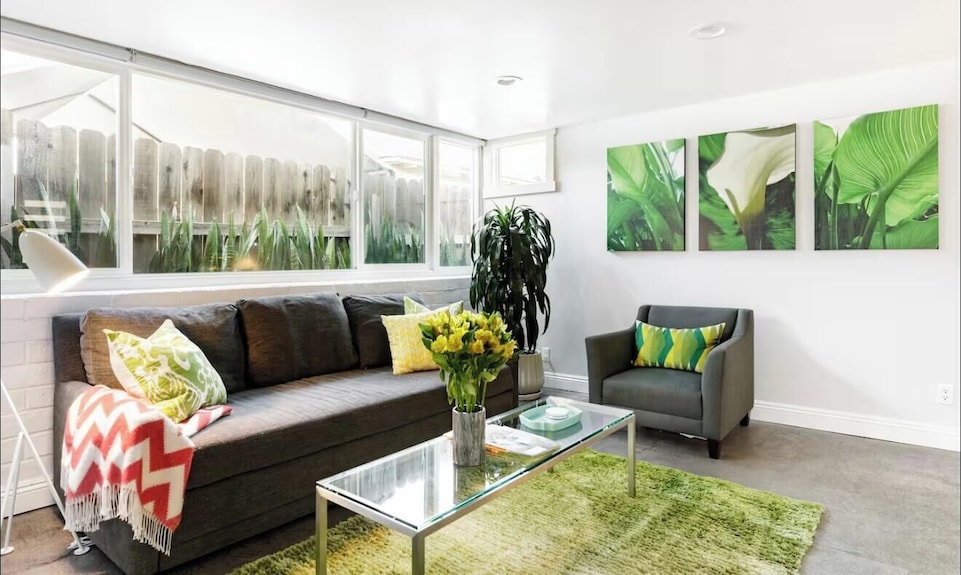 Stylish Modern Guesthouse Close To The Metro - Rosemead, CA