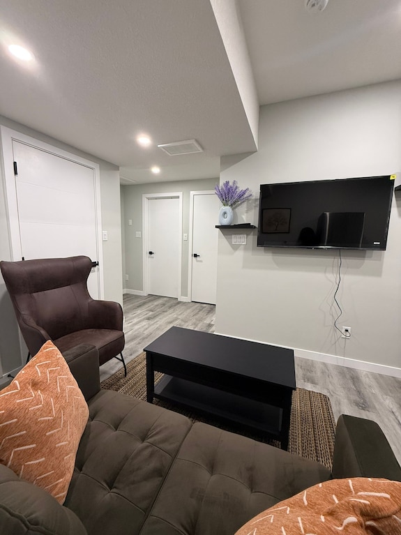 Cozy Eden Suite - Private Entrance & Full Kitchen - Edmonton