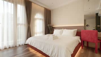 Escrivaninha, espaço de trabalho para notebook, Wi-Fi de cortesia