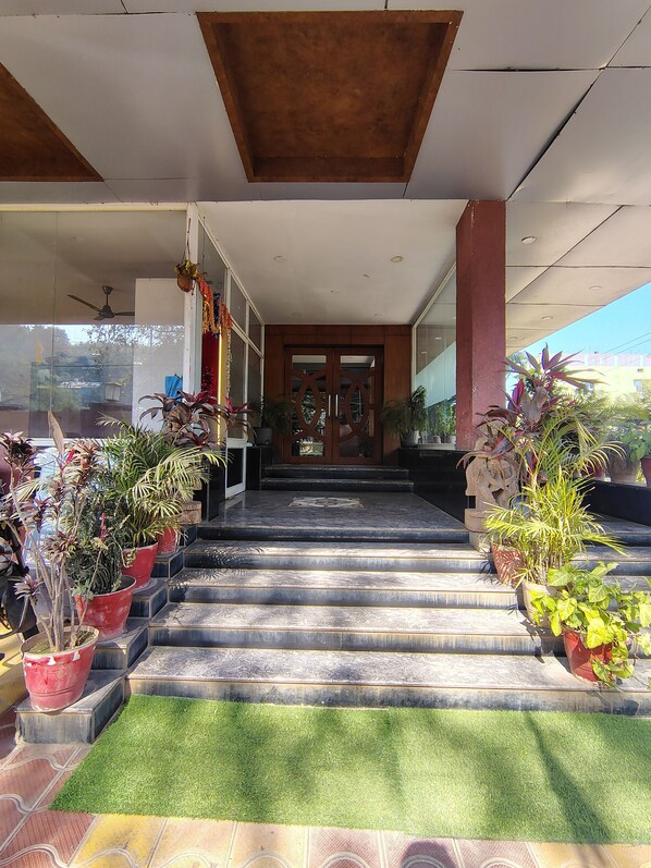 Hotel KP Salunki, Kandhamal: Hotel Reviews, Rooms & Prices | Hotels.com