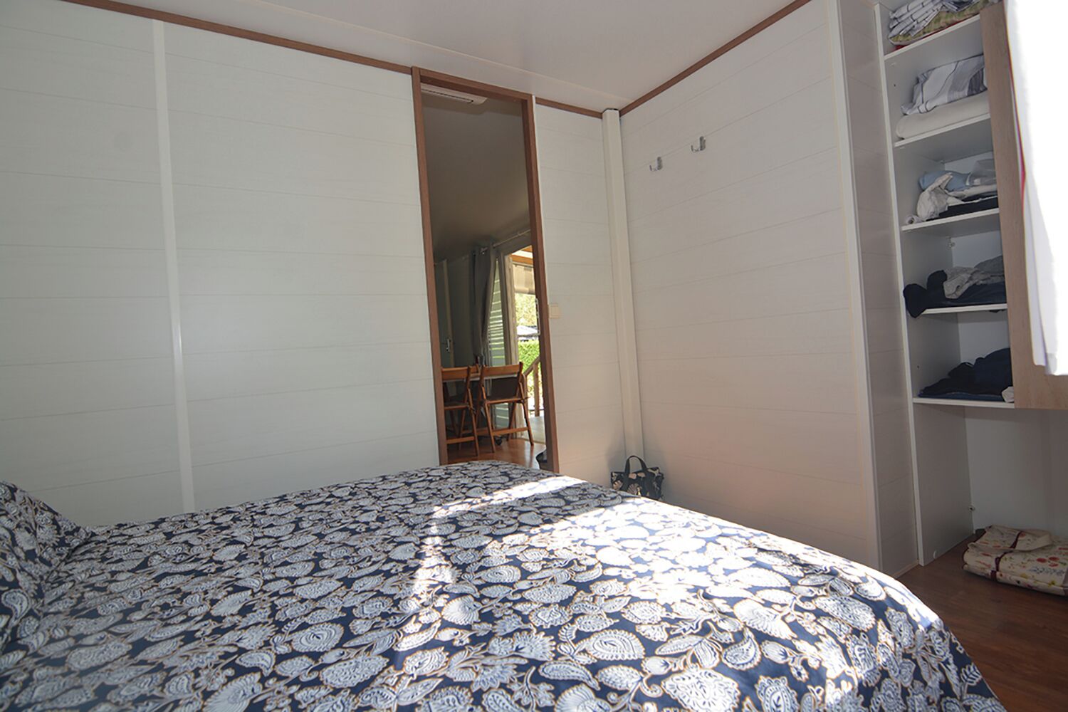 Mobil-home Limprévu\nélégance, Calme Et Intimité à 5 Min Des Plages De Royan. - Meschers-sur-Gironde