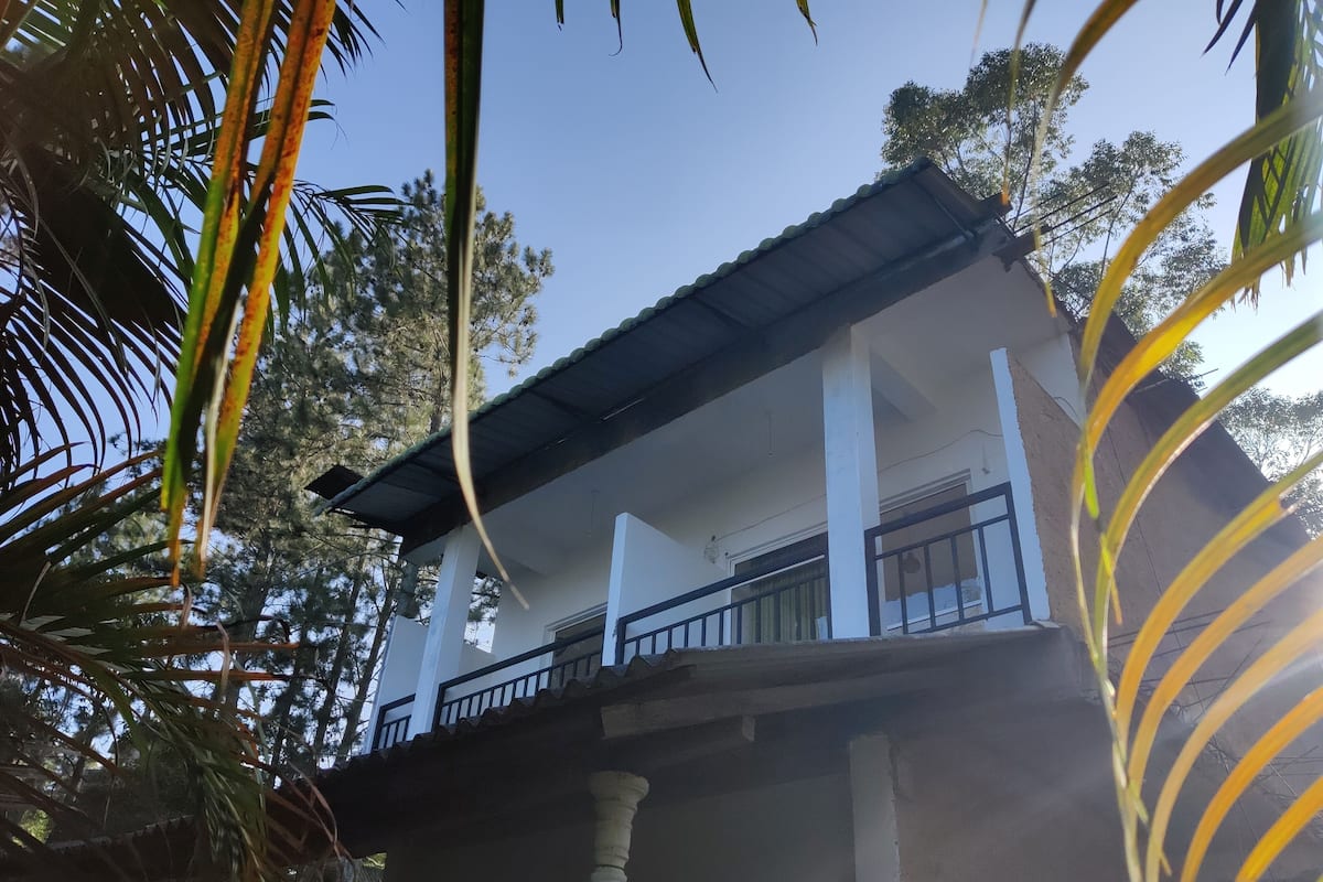 Quarto Duplo Deluxe, vista para a montanha | Cofre no quarto, secretária, ferro/tábua de engomar, Wi-fi grátis