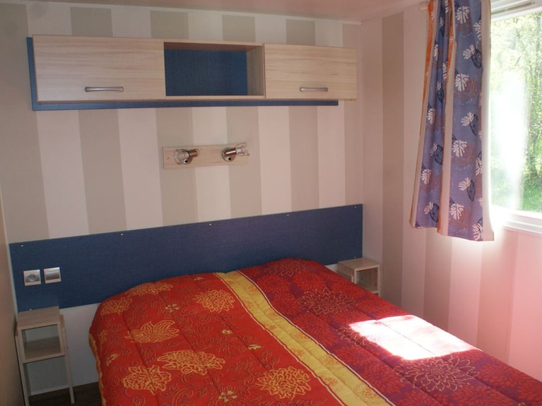 Cozy Mobile Home For 4 With Garden Furniture In Guillestre - Guillestre