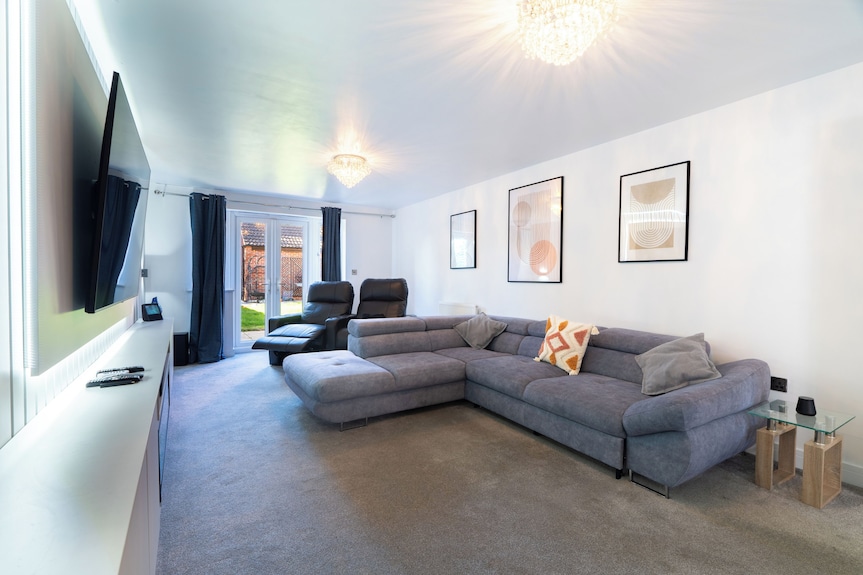 Perfect 7-bedroom House In Peterborough For Your Next Getaway - Lincolnshire