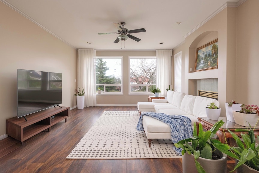 Cozy Surrey Home Near Central City & Skytrain - Surrey