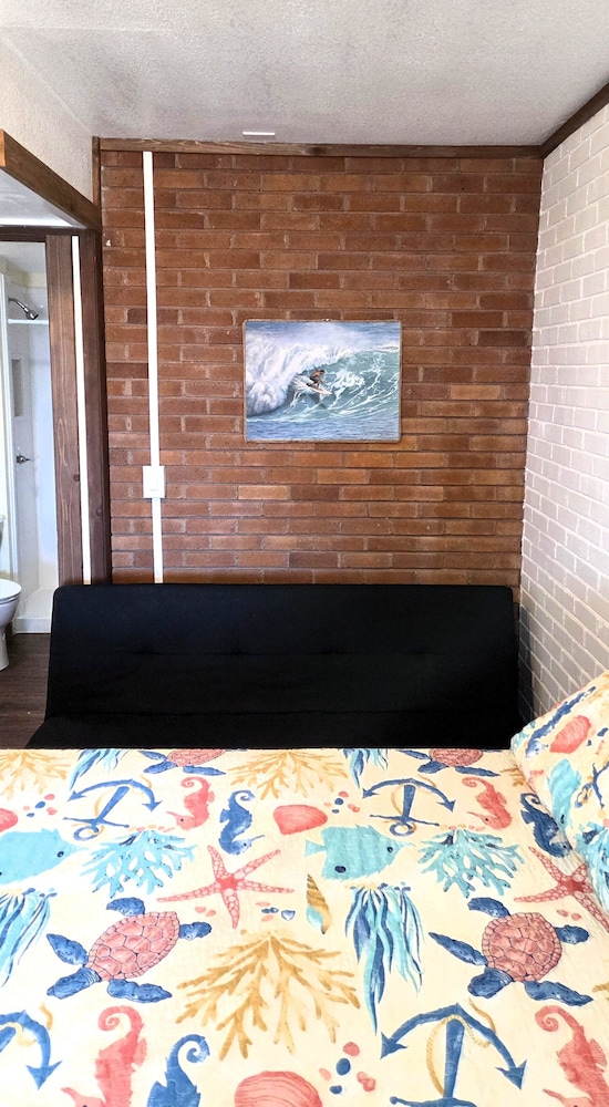 BSI104-Studio Sleeps 2 Adults/2 Kids, Great Views, Pool, Walk to Beach ...