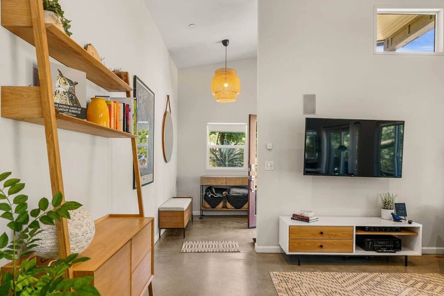 Lazy Coyote Ranch: 3bd 2ba, + Pool On 42 Acres - Cloverdale, CA