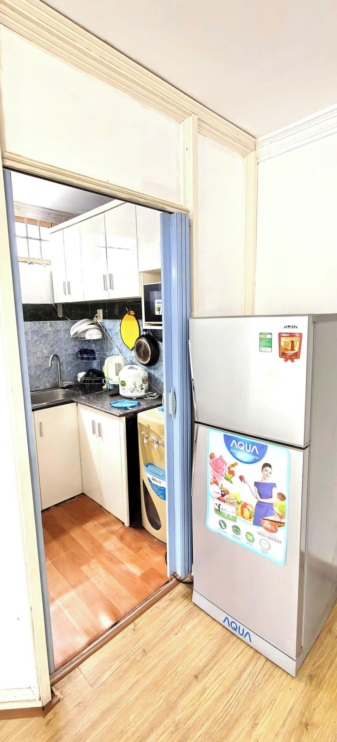 Apartamento, varanda, Vista para a cidade | Cozinha privada | Um frigorífico 