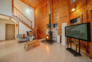 Quarto básico, 3 quartos (Room 1 (Group/Pet-Friendly/Private)) | 1 quarto, Wi-Fi de cortesia