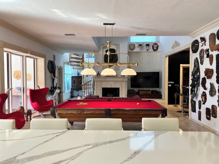 Elegant Resort-style 4 Bedroom House - 威尼斯