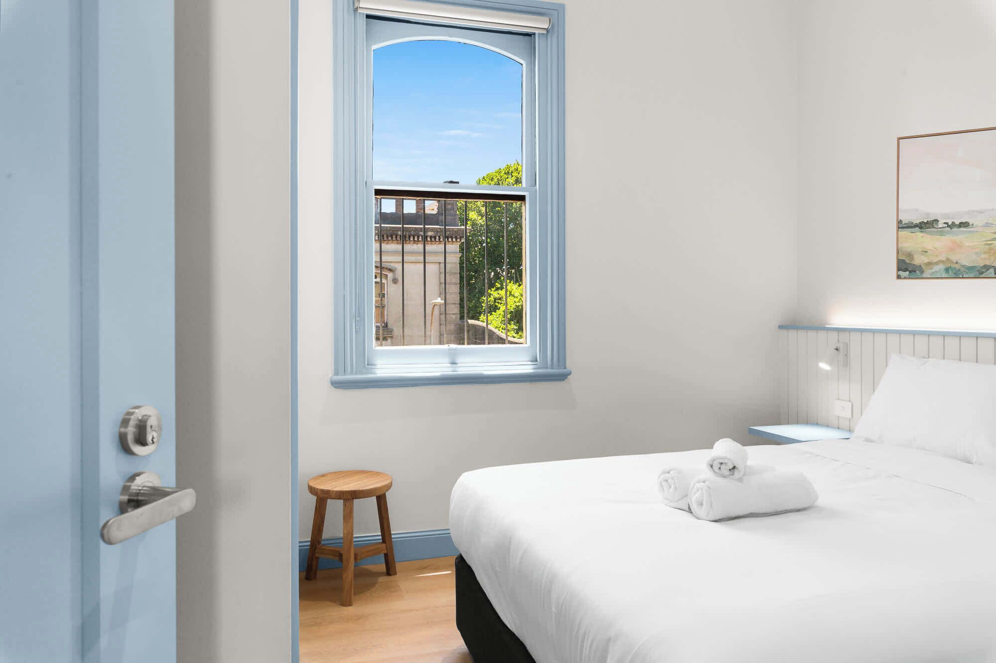 The Surrey Redfern 3 - Rosebery