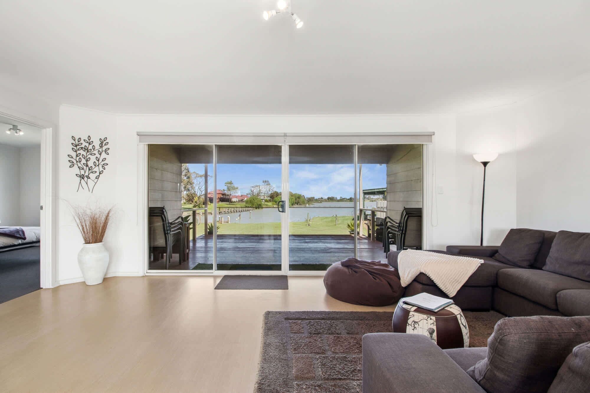 Wellington Waters In Wellington East - Tailem Bend