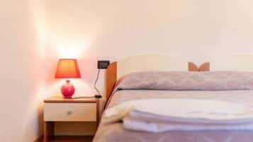 Apartamento Deluxe, varanda, vista para a montanha | Cortinas/cortinados opacos, ferro/tábua de engomar, Wi-fi grátis