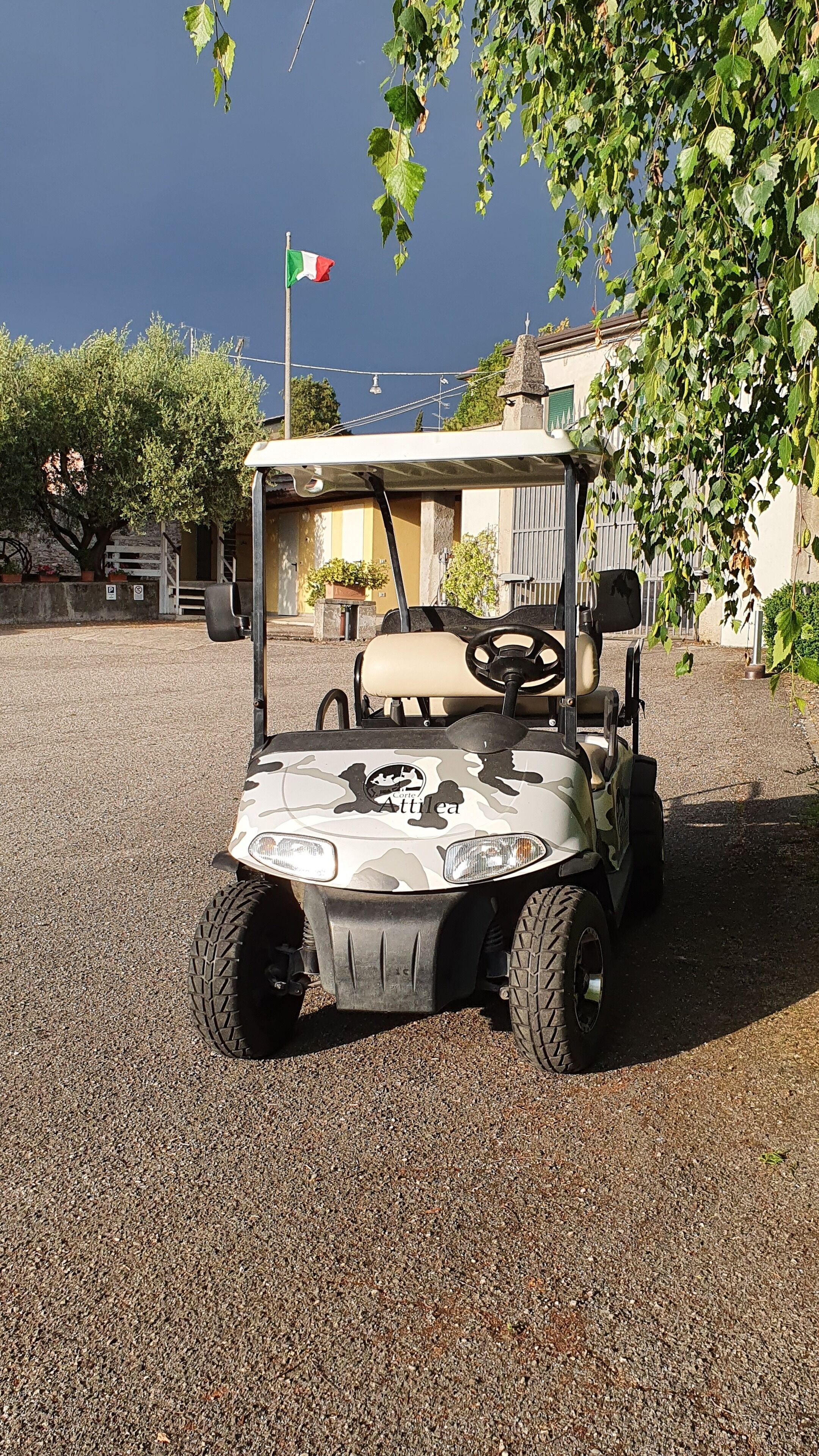 Cortinas blackout, ferros/tábuas de passar roupa, Wi-Fi de cortesia