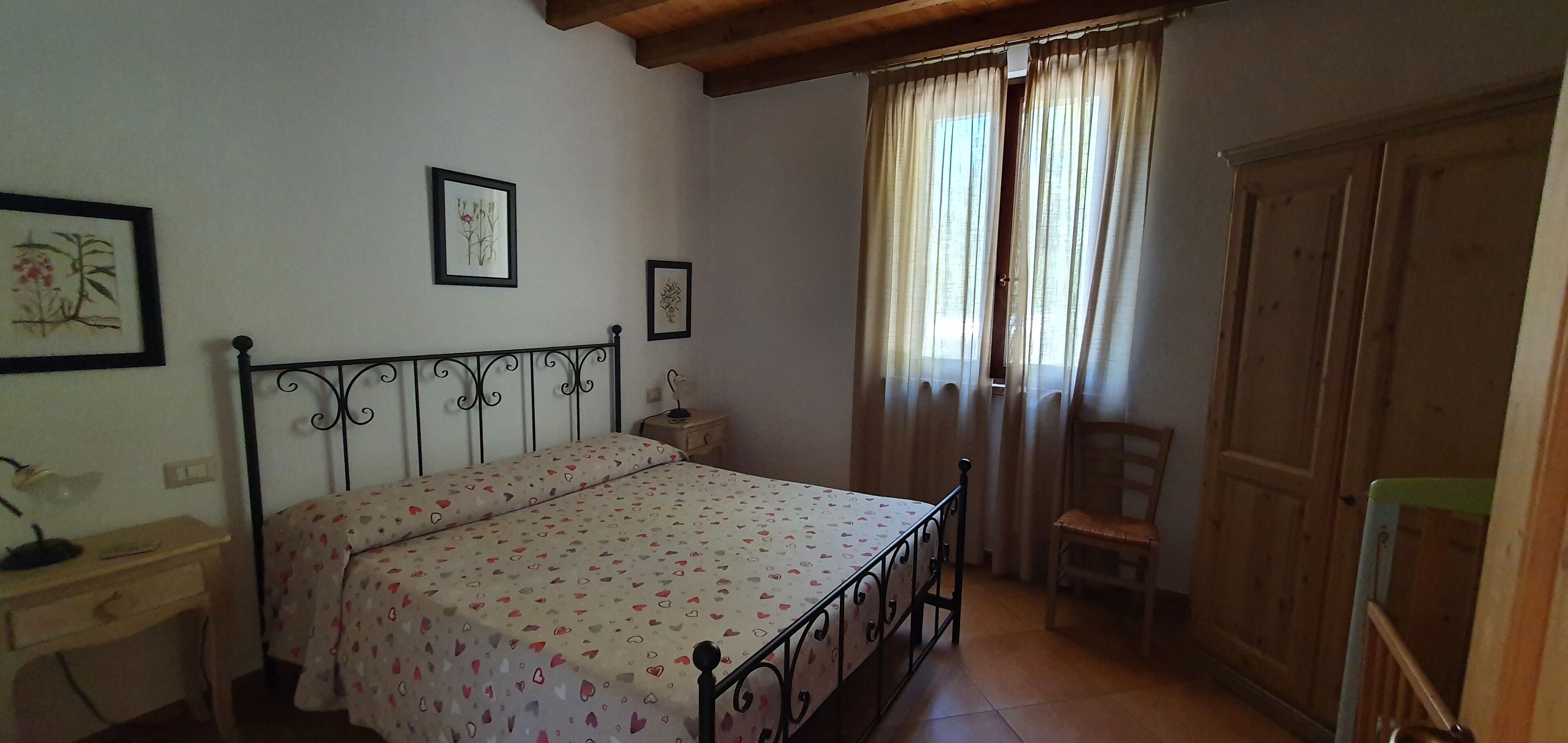 Apartamento panorâmico, vista para a colina | Cortinas blackout, ferros/tábuas de passar roupa, Wi-Fi de cortesia