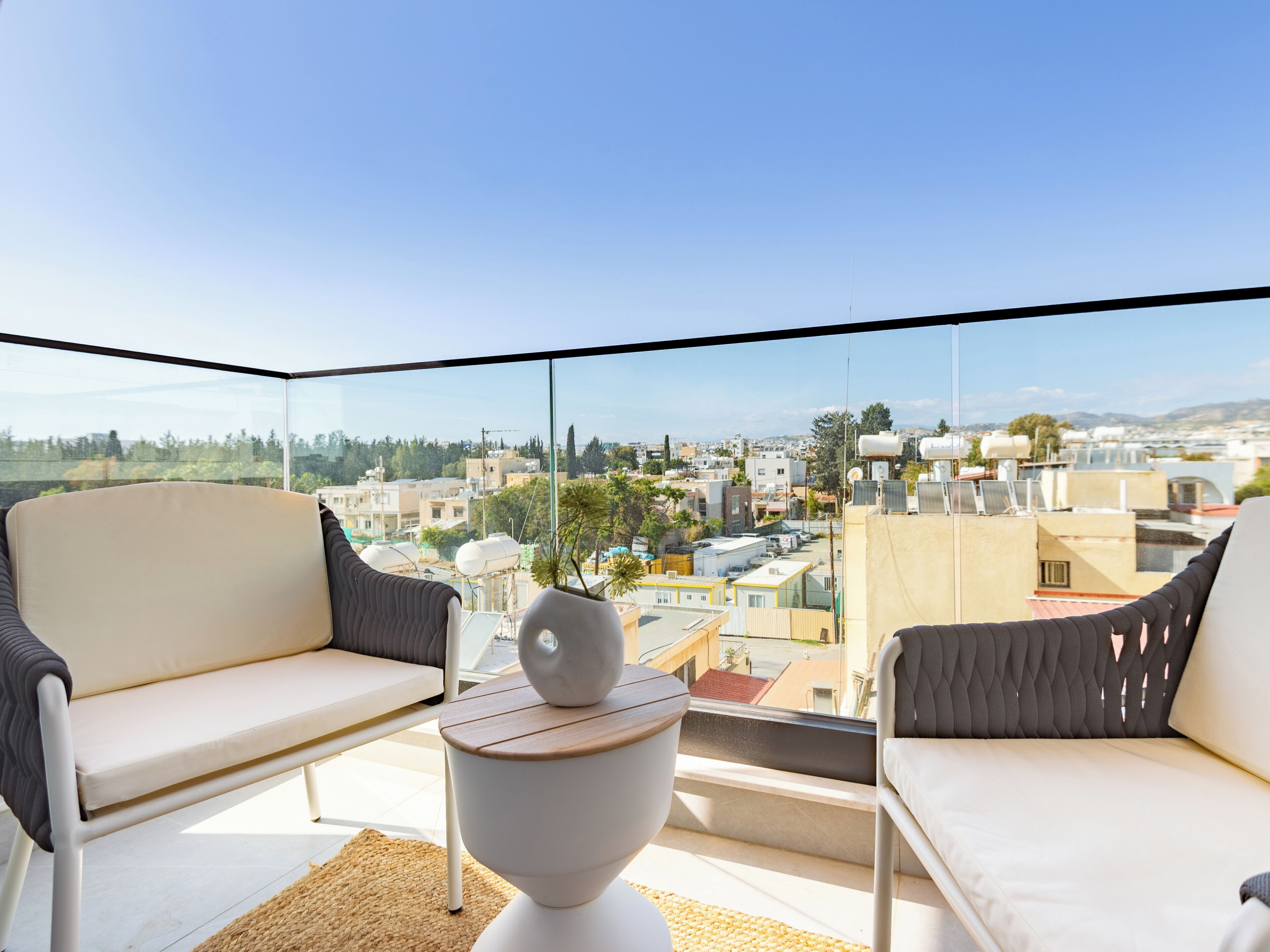 Apartamento, 2 quartos, terraço | Sacada