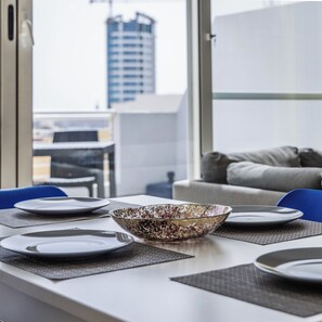 Penthouse, 2 quartos, Vista para a cidade | Restaurantes