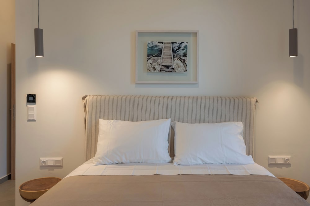 Avera Villas - Paros