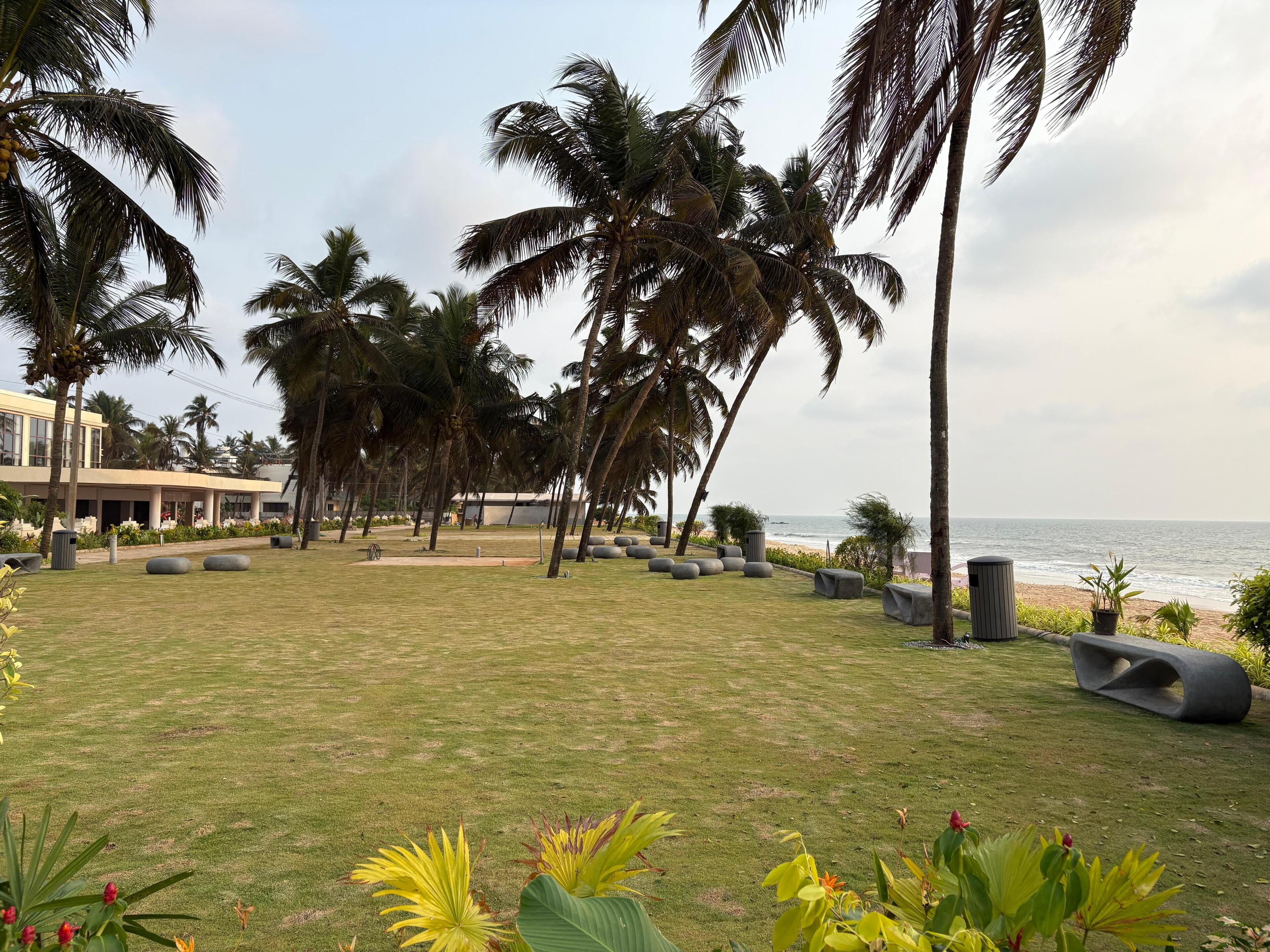 Na praia, praia de areia branca 