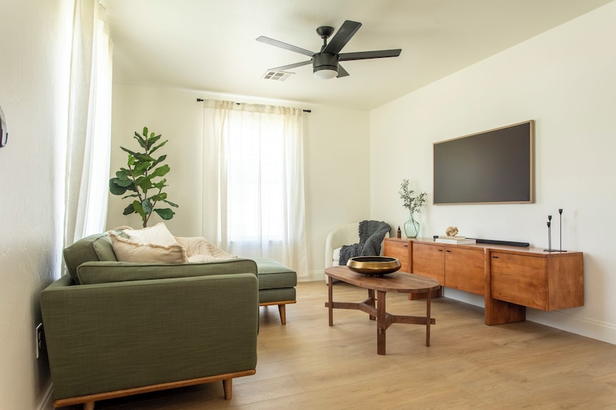 The Ada House - Designer Gem In Central Ada - Ada, OK