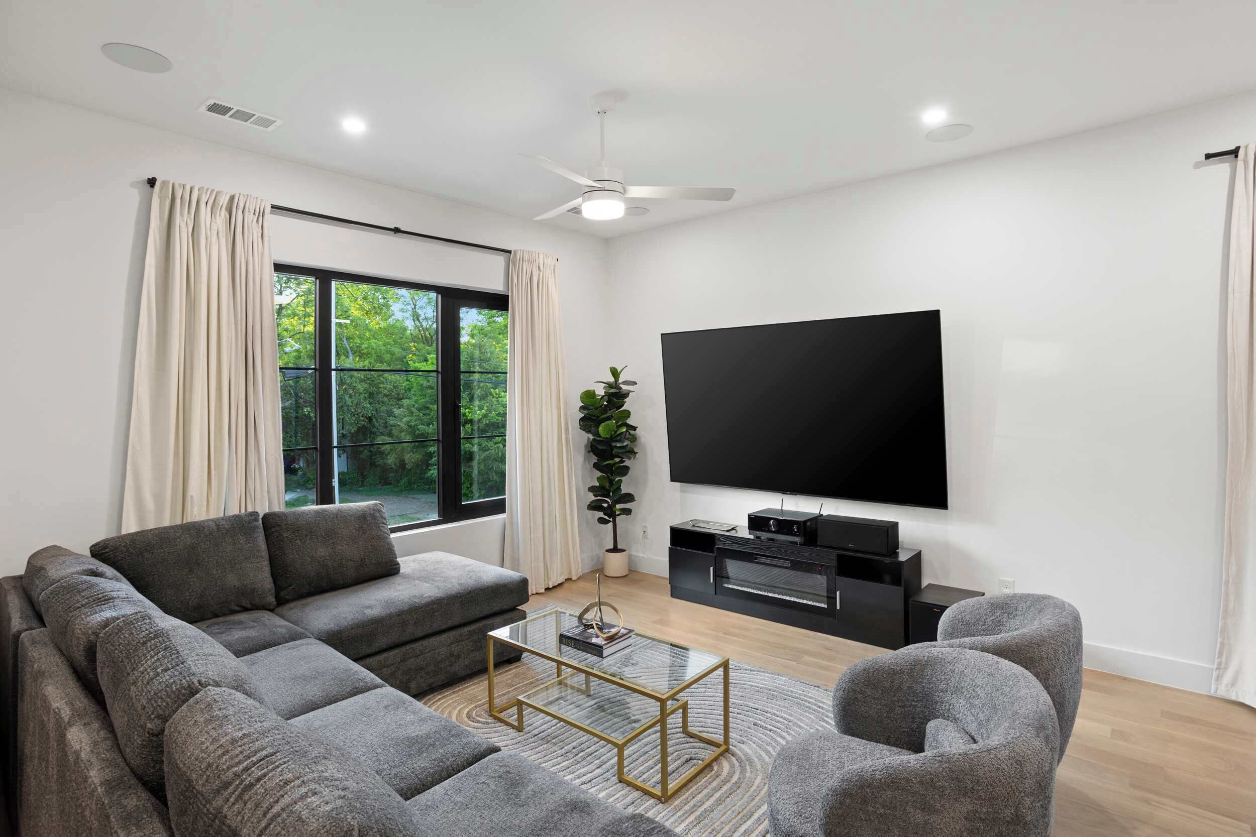 6bd/5ba Of Modern Elegance | Cinema, Games, Hottub - Mesquite, TX