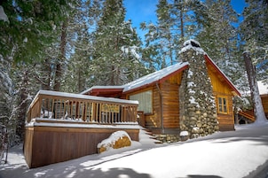 Chalé (2 Bedrooms) | Interior