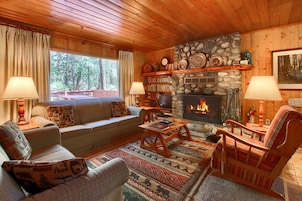 Chalé (4 Bedrooms) | Interior