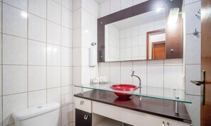 Apartamento Básico | Casa de banho