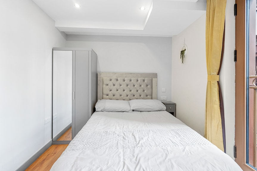 Ensuite Double Godino Hotel By Ilford Station - 일퍼드