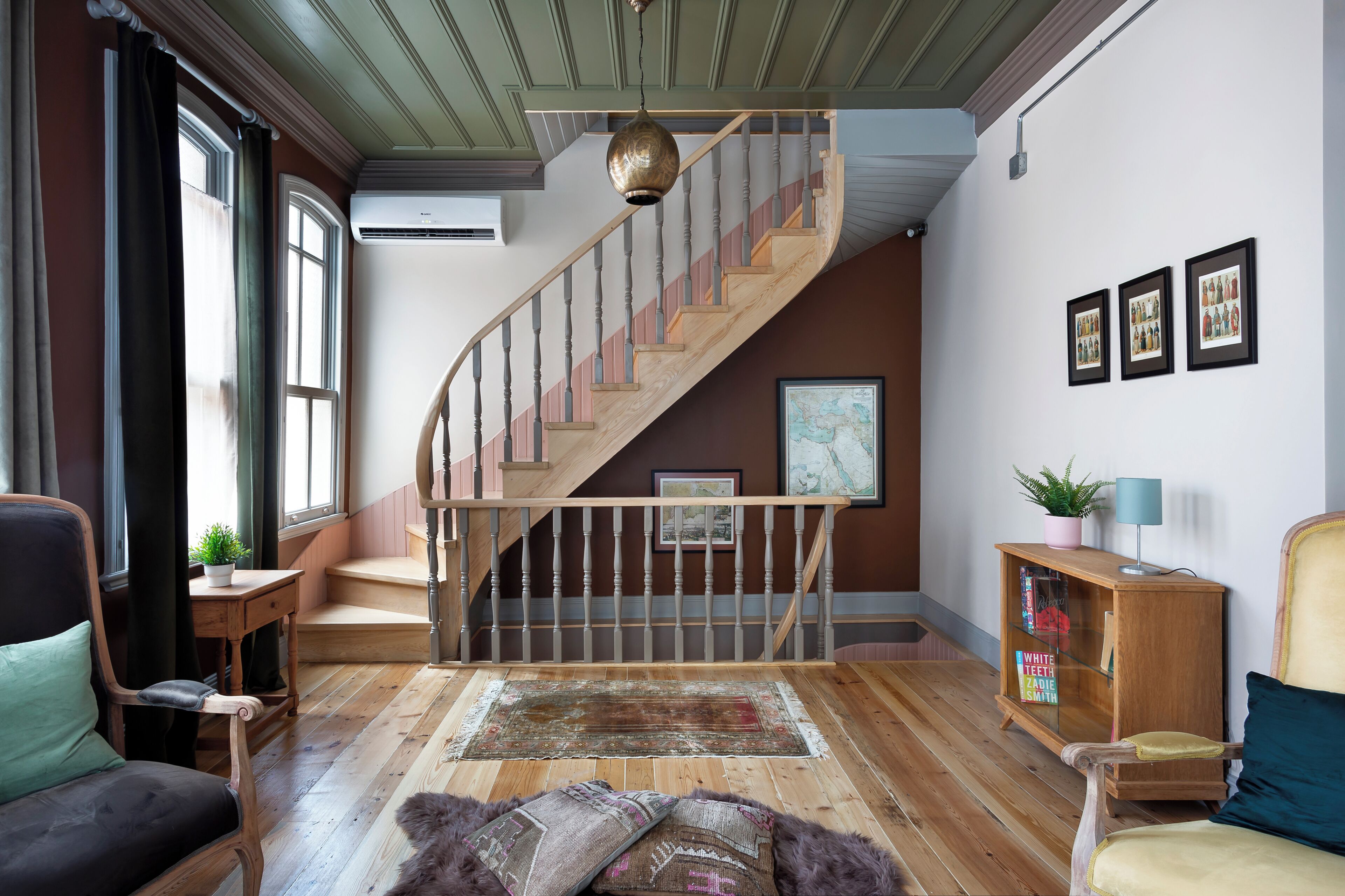 Tastefully Decorated Historical House With Aircon, Wifi, Fully Equipped Kitchen - 