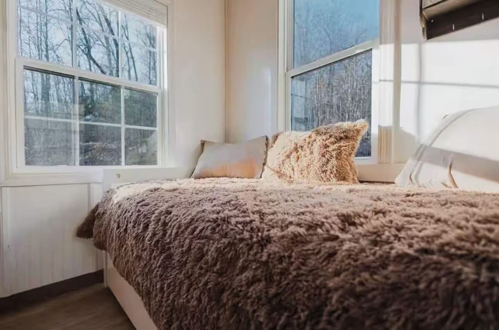 Wooded Loft Cabin in Red River Gorge w/ Fire Pit Reviews, Deals ...