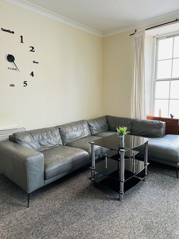 The Cozy Corner - Glasgow Central Station