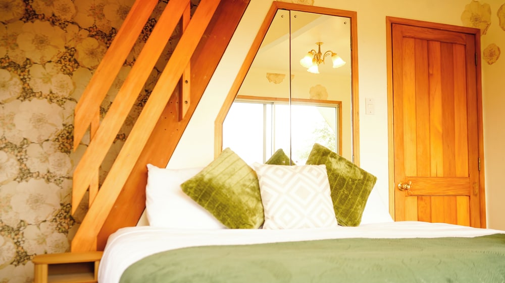 Ora Springs Retreat - Whangārei