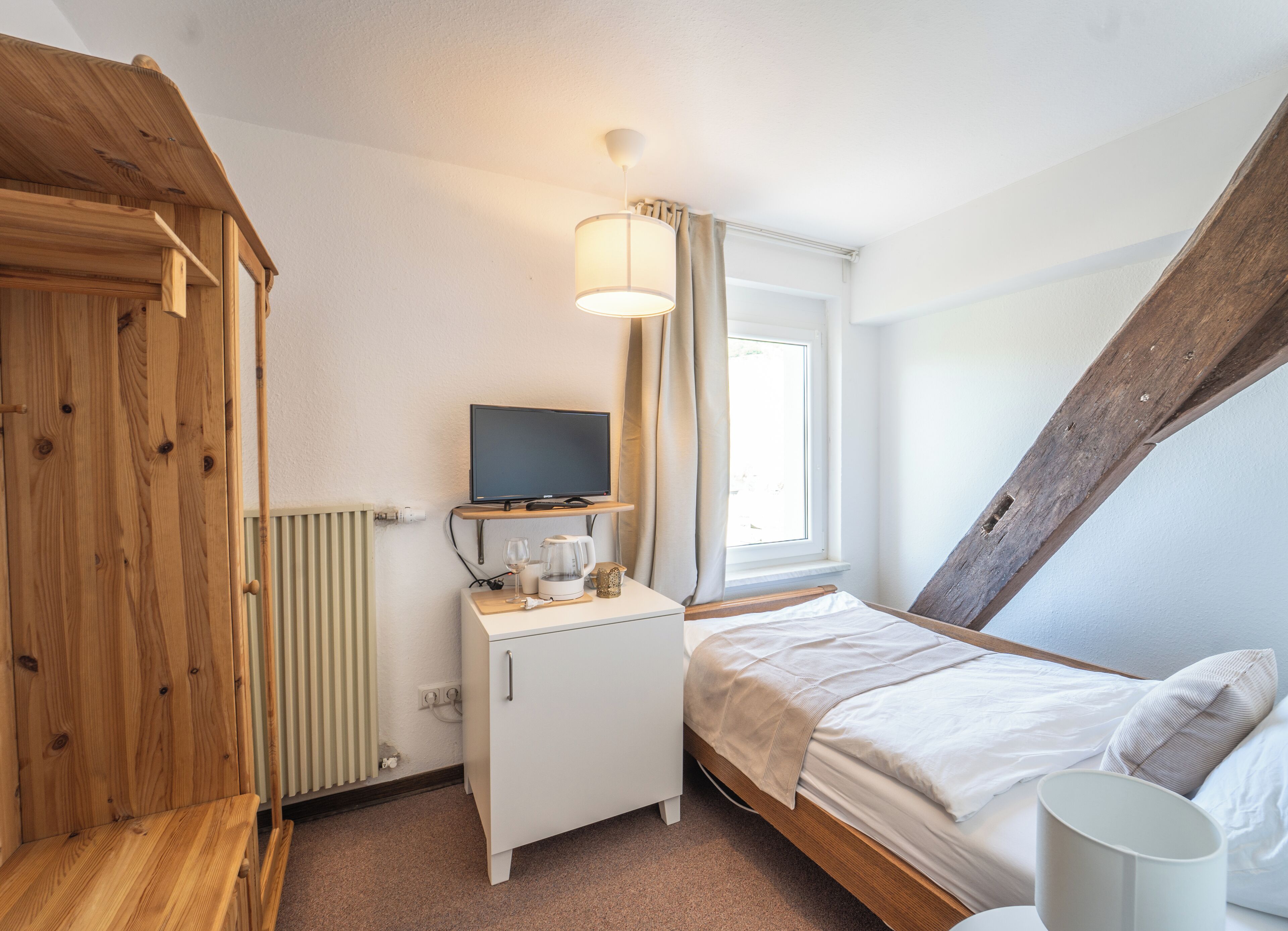 Quarto Individual Básico | Quartos insonorizados, Wi-fi grátis 