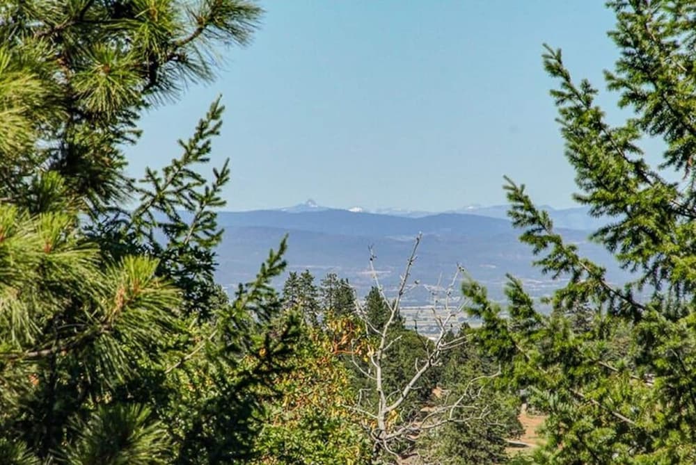 Jacksonville Mountain Retreat - Valley of the Rogue State Park, Gold Hill