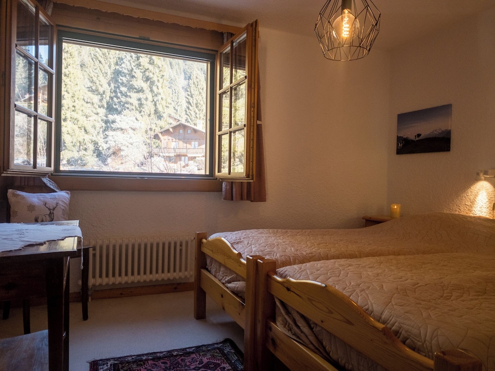 The Aigle Royal residence is located next to the Barboleuse gondola ...