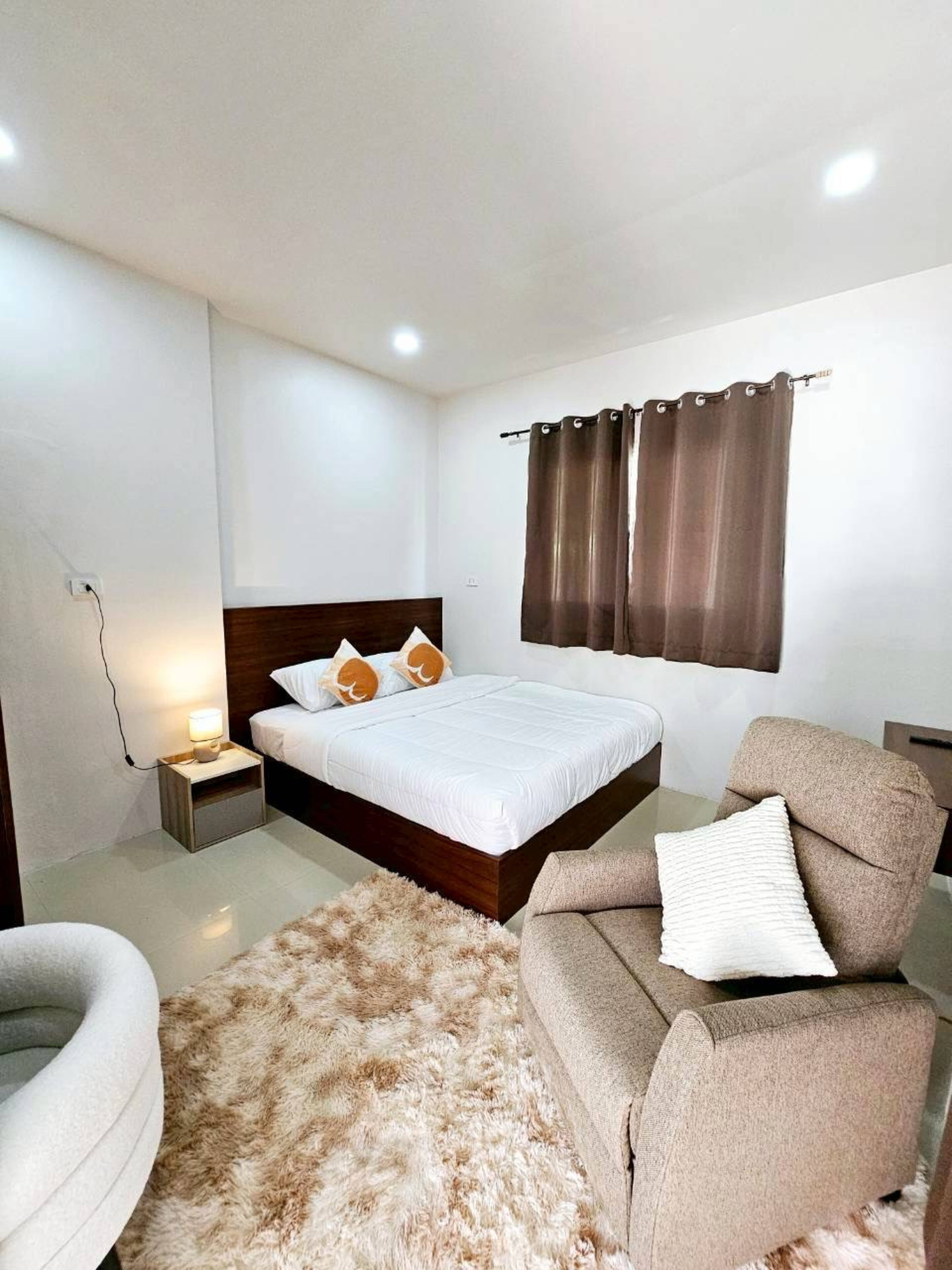 Quarto casal clássico, vista para a montanha