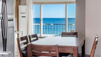 Quarto básico, 2 quartos (301(Ocean View/Group)) | 1 quarto, Wi-Fi de cortesia