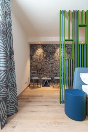 Apartamento superluxo, 1 quarto, vista para o jardim | Cofres nos quartos, escrivaninha, quartos à prova de som