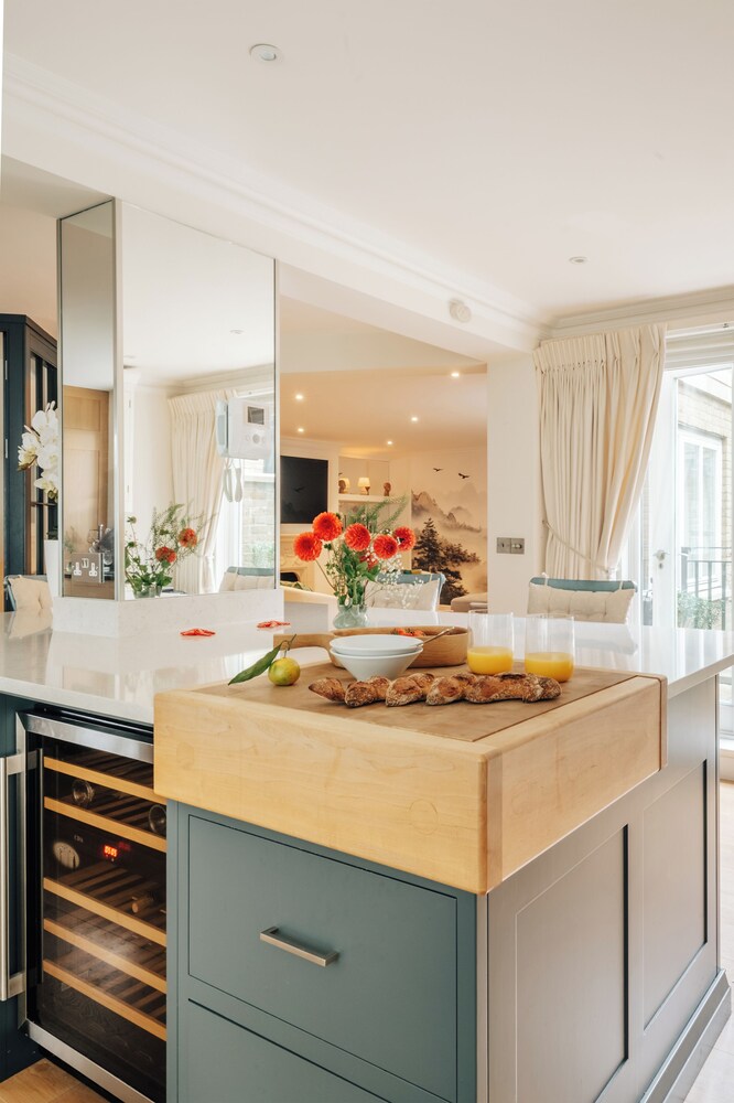 COOL, CALM & CONNECTED - 4 BEDROOM RETREAT Reviews, Deals & Photos 2026 ...