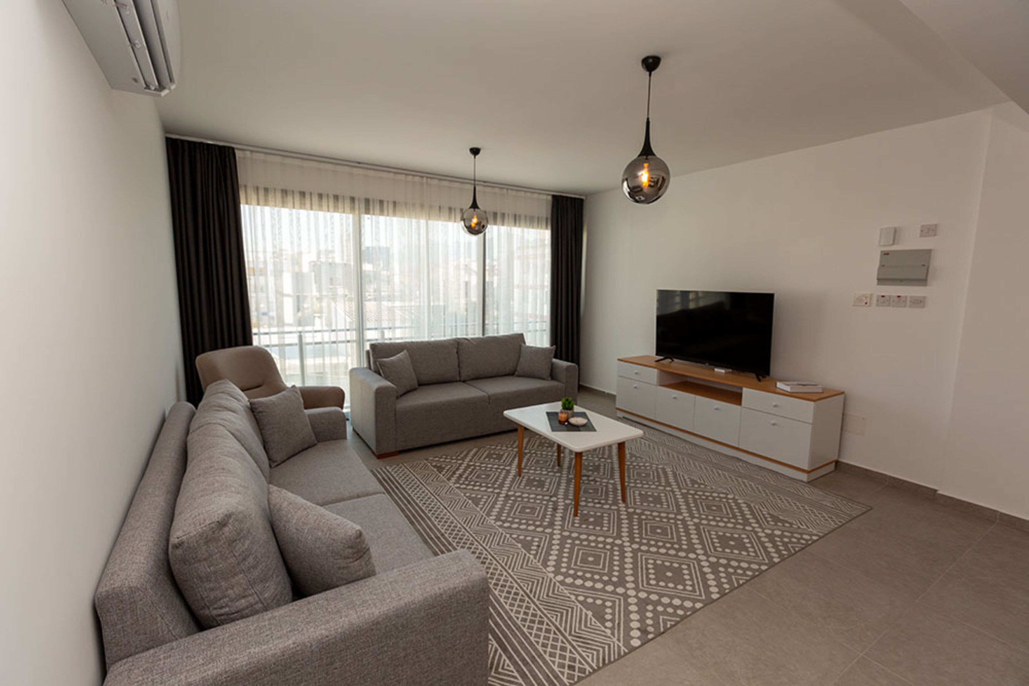 Jasmine Gray By Holidaykeys - Kyrenia