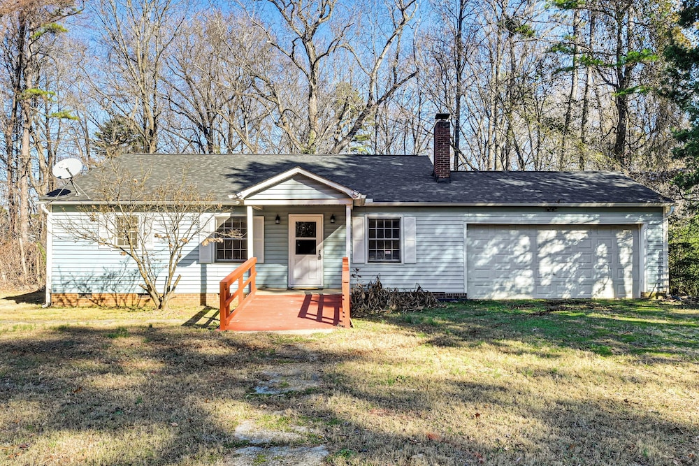 Great For Families! 1-acre Hideaway In Charlotte - Charlotte, NC