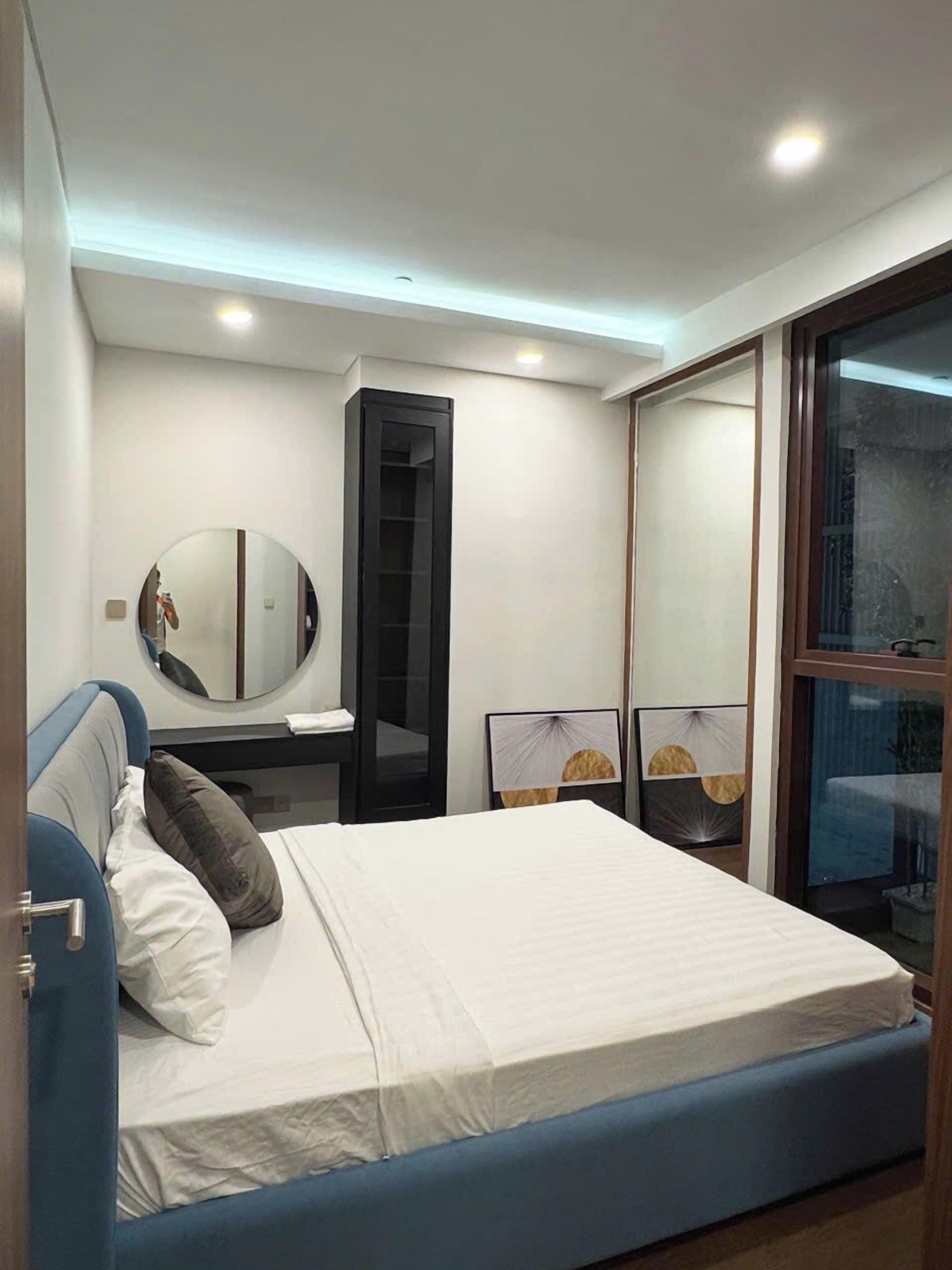 Apartamento de Luxo, 3 quartos, varanda, Vista para a cidade | Minibar grátis, secretária 