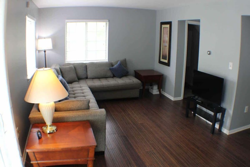 Adorable Home Steps From Navy Stadium! - Annapolis, MD