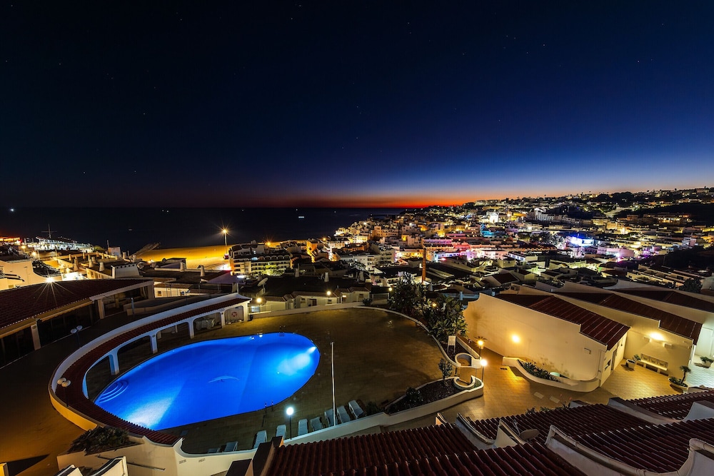 Endless Blue Apt OCV - Beach Front, pool Reviews, Deals & Photos 2026 ...