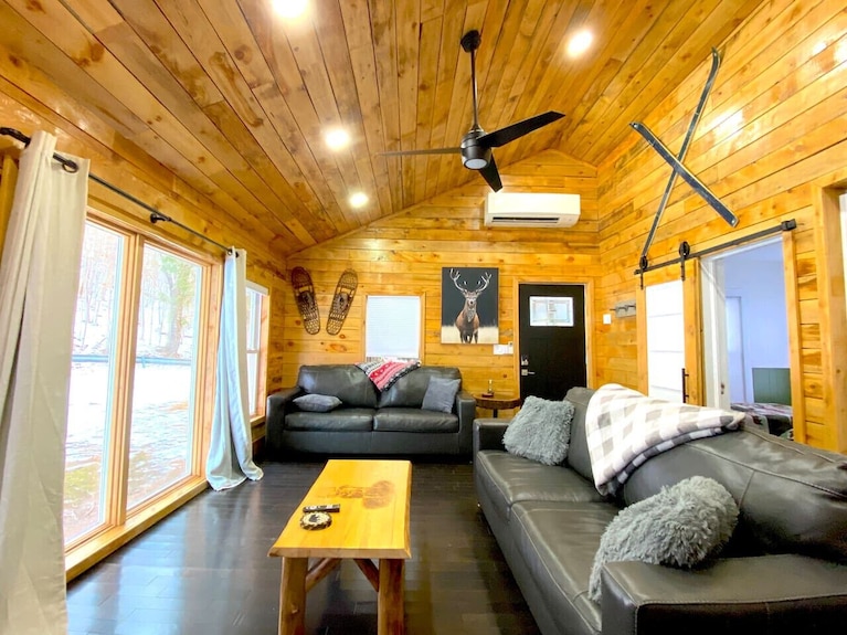 Log Cabin With Modern Comfort, Hiking,fishing&more - Phoenicia, NY
