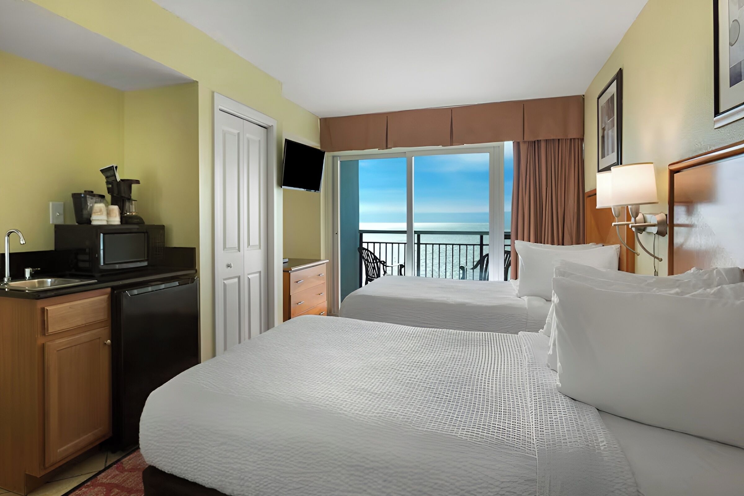 2 Serene Oceanfront Rooms Near Myrtle Beach Fun, Arcade And Airport - Conway, SC