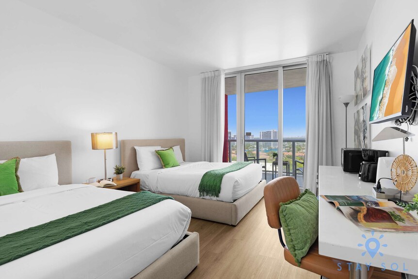 Amazing Studio With Pool And Amenities - Hallandale Beach