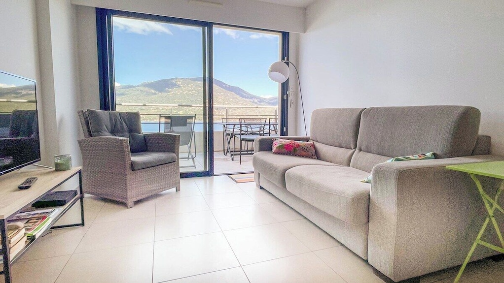 U Mancinu" T2 Bord De Mer | By Efficios - Propriano