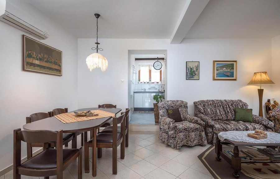 Lovely Home In Hvar-jelsa - Hvar